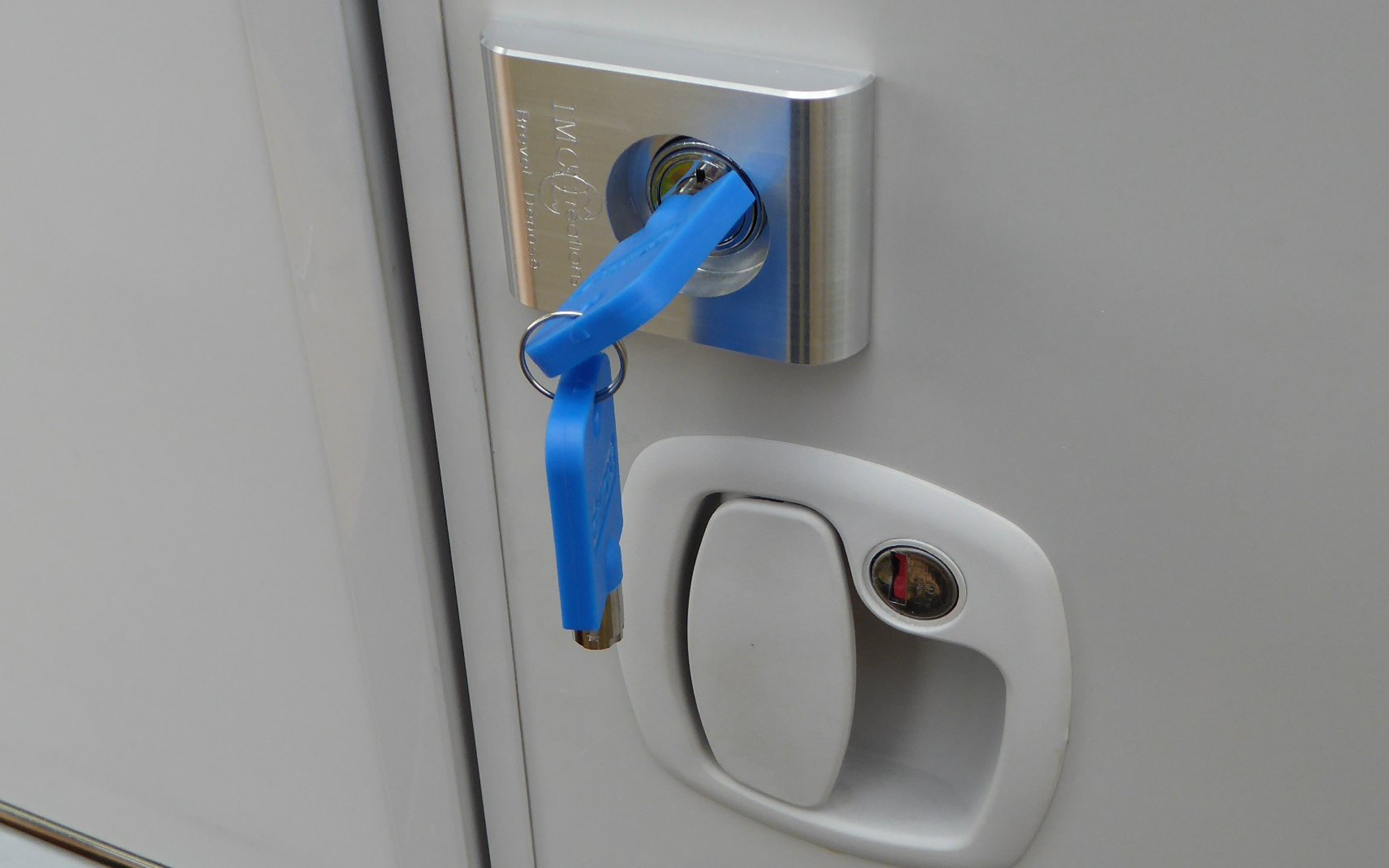 IMC-Creations lock for Mercedes Sprinter profile front door locks ...
